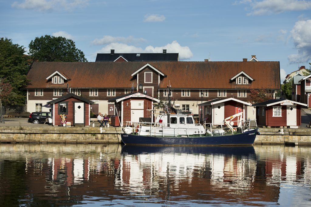 Trästaden Askersund vid Vätterns skärgård - Visit Örebro